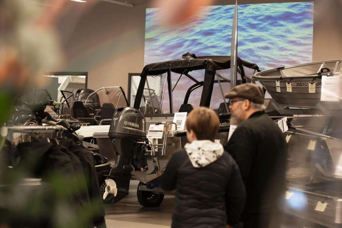 Fordon i lager | Berners Marin & Motor | Berners Marin & Motor